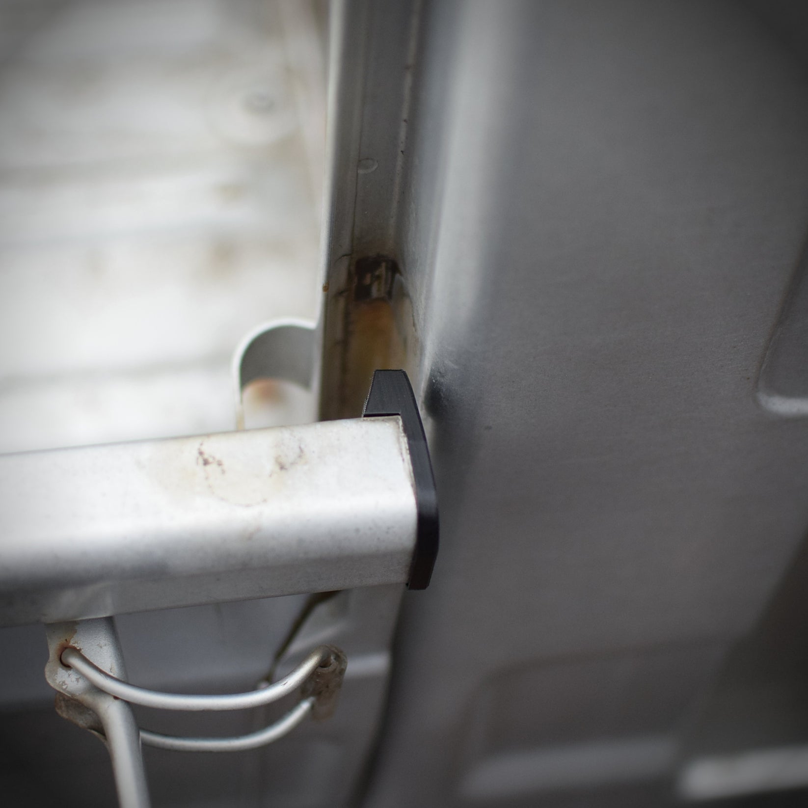 Subaru Sambar Rubber Tailgate End 1990-Mid 1995 – customish.net